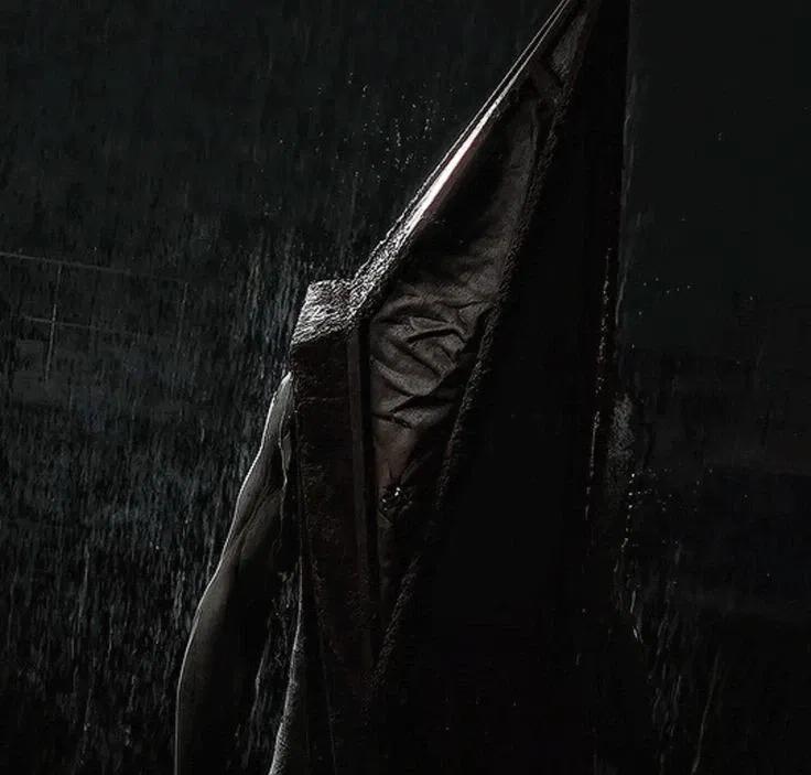 PYRAMID HEAD.