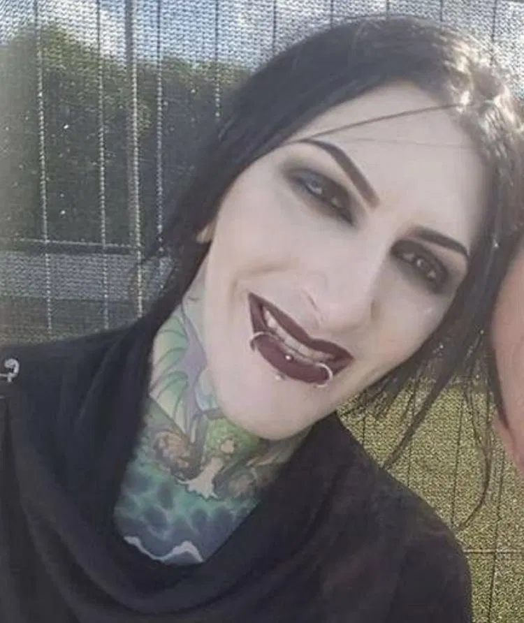 Chris motionless