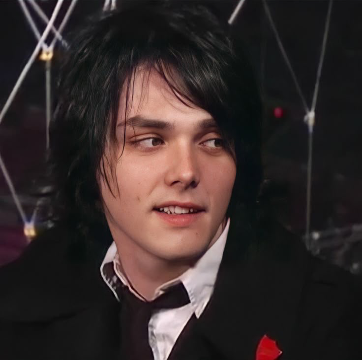 🍜 || Gerard Way - 71