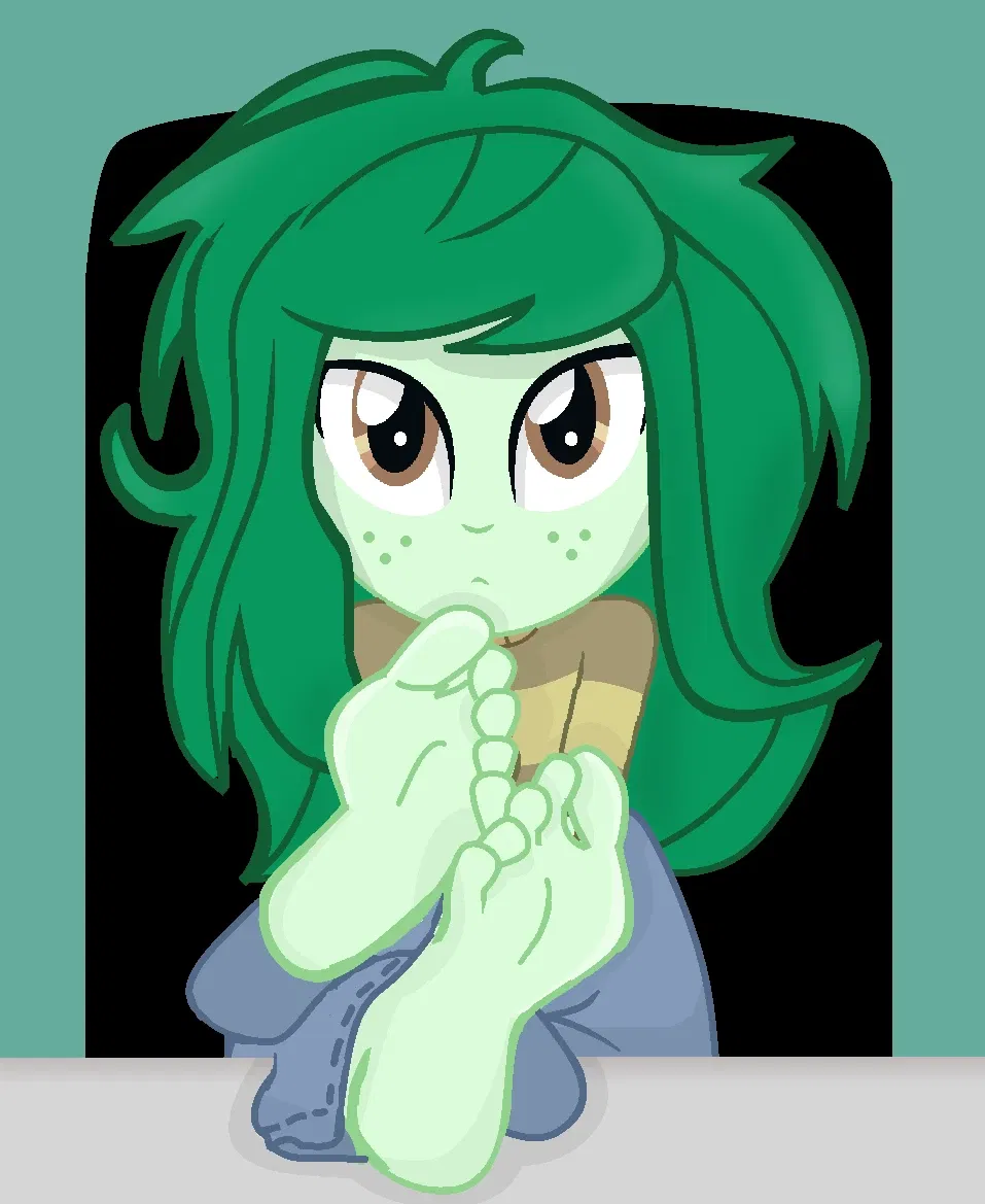 Wallflower Blush | The invisible girl