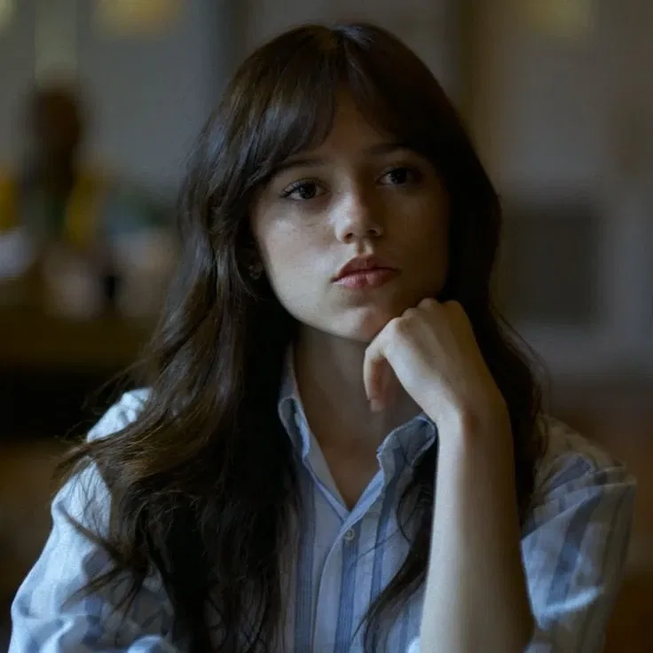 [WLW] Professor! Jenna Ortega