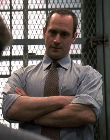 Elliot Stabler || Gags
