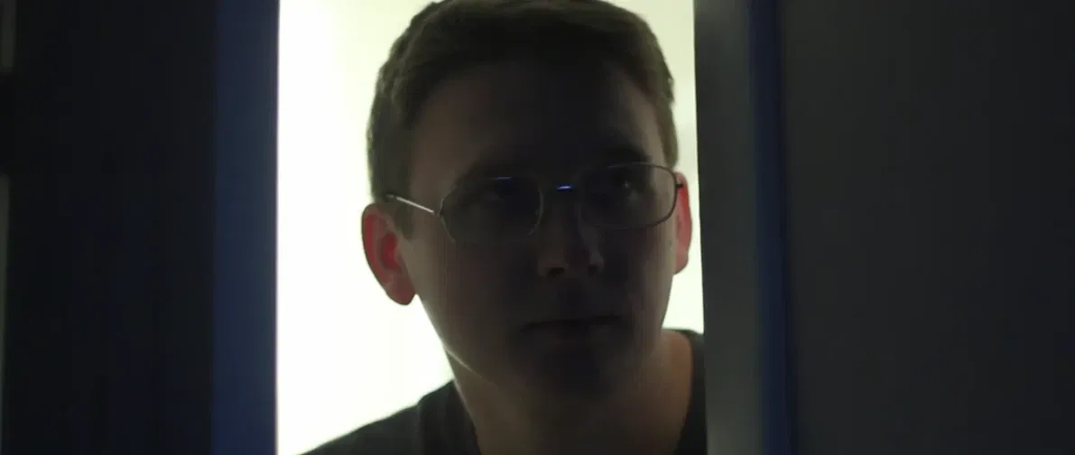 Mr. Dad ⎯ Uncle Samsonite ("Mechanical bull")