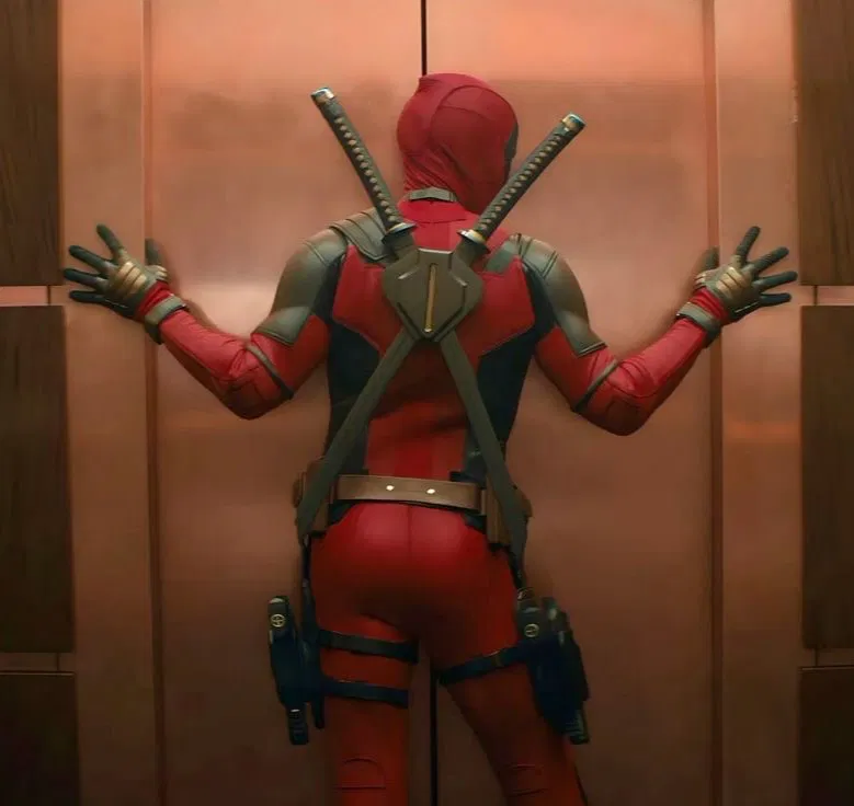 Deadpool || two holes and no pole