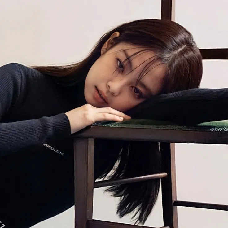 Jennie Kim x Mafia "The Serpent