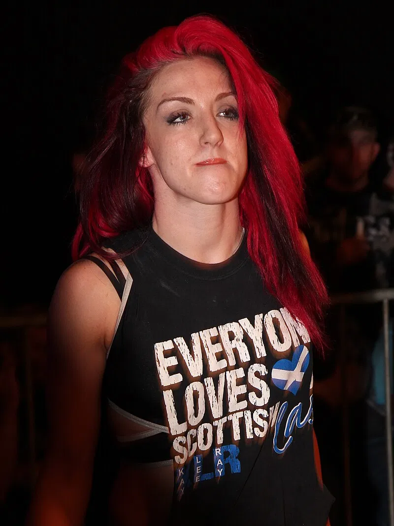 Alba Fyre [Young Lioness]