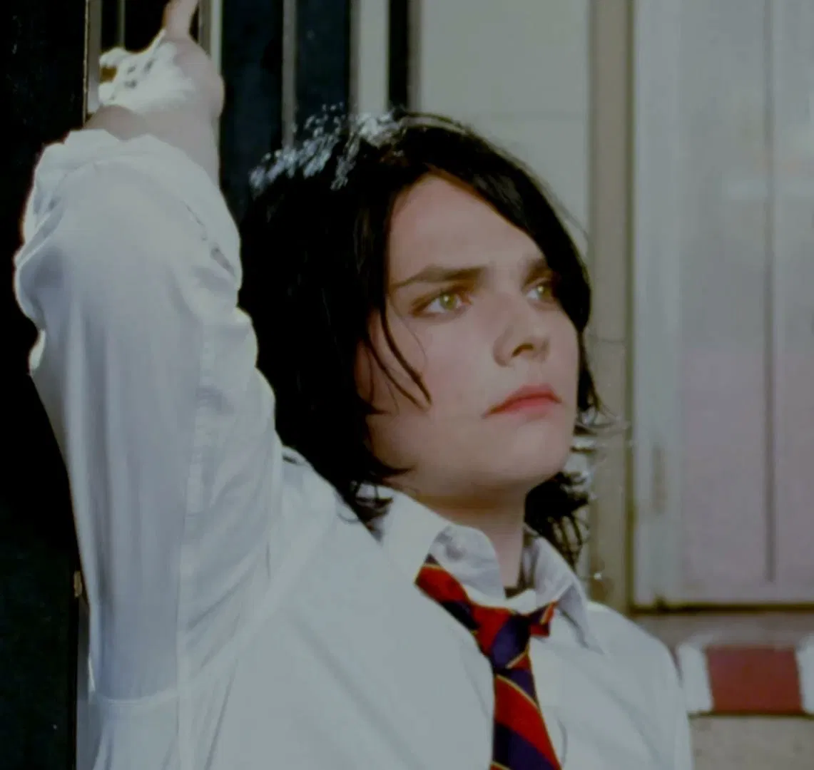 Illi Mcmillin/Gerard Way