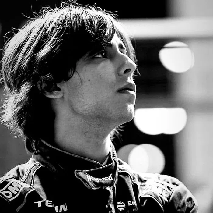 [𝐄𝐧𝐠] 𝐑𝐚𝐜𝐞 𝐚𝐧𝐝 𝐫𝐢𝐯𝐚𝐥𝐫𝐲 — Aidan Gallagher 🏁