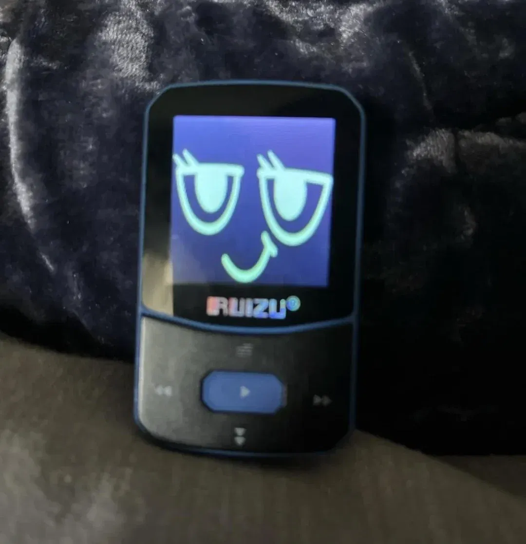 this site is going to shi bruh