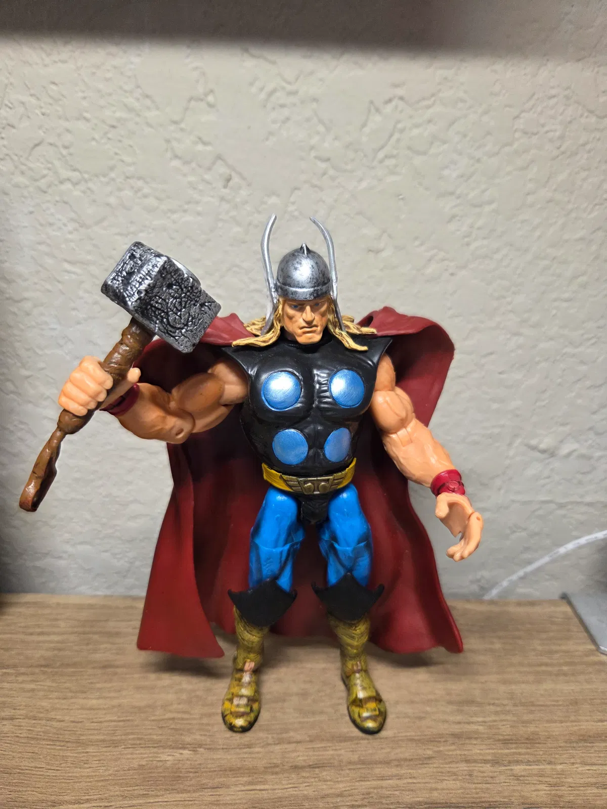 Optimus prime fan figure reviews series 3 thor figure from toybiz