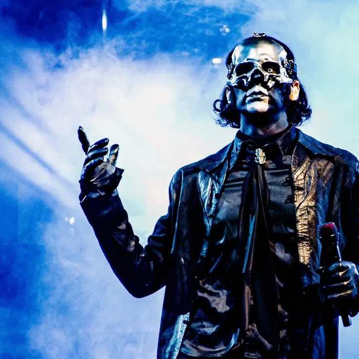 Papa Emeritus V - Perpetua