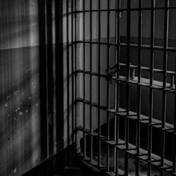 Men's maximum security prison