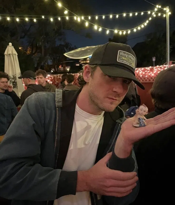 Lewis Pullman