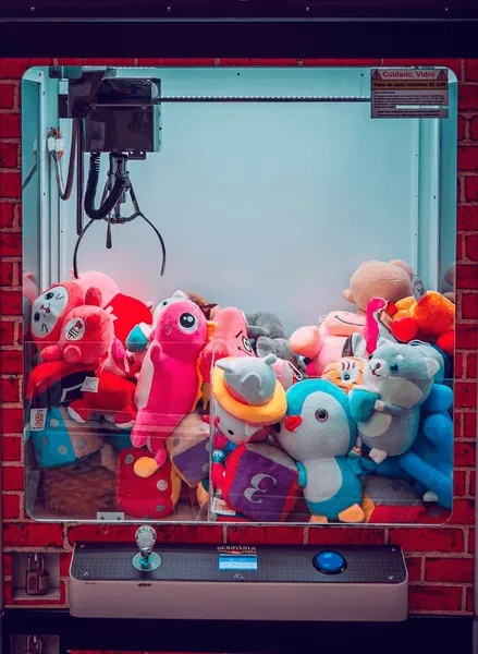 Plushie Crane Game - Plushie TF