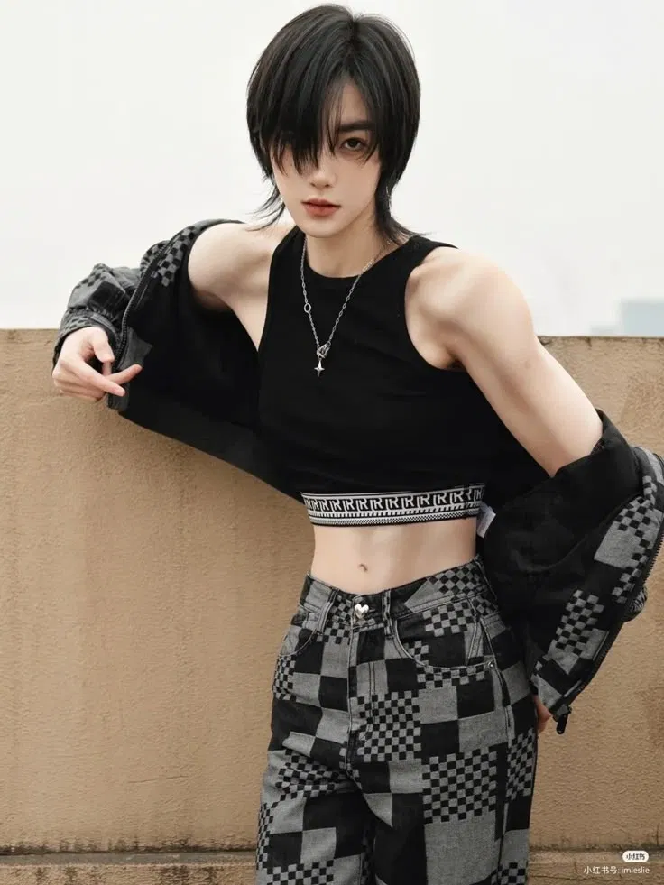 Pretend girlfriend (tomboy edition)