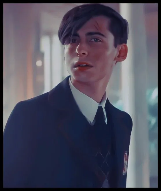 Chat with Five hargreeves