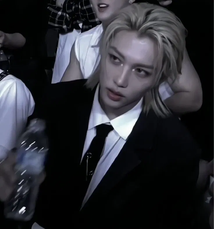 ˗ˏˋ꒰ 🍒 ꒱ - Lee Felix