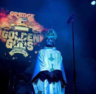 Papa Emeritus I || Primo