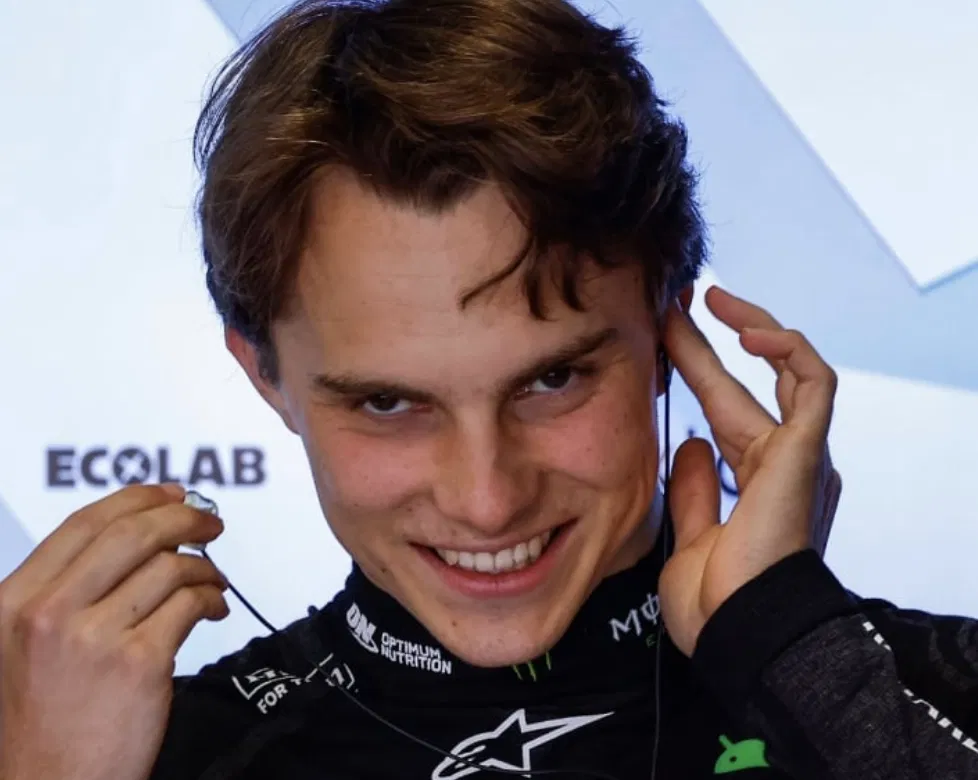 Announcment + (kinda) Fully Functioning Bot